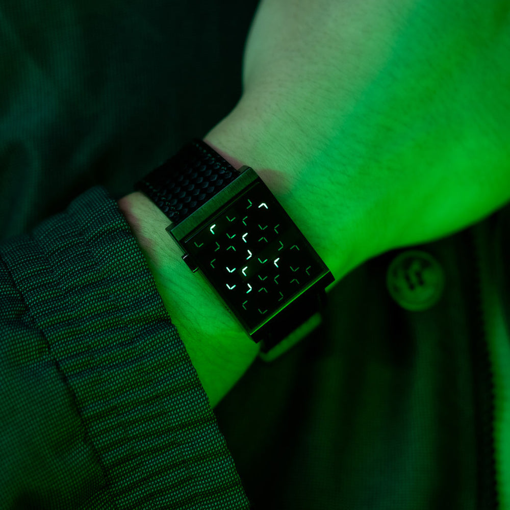 Futuristic Watch Design | JLR7 | Tokyoflash Japan